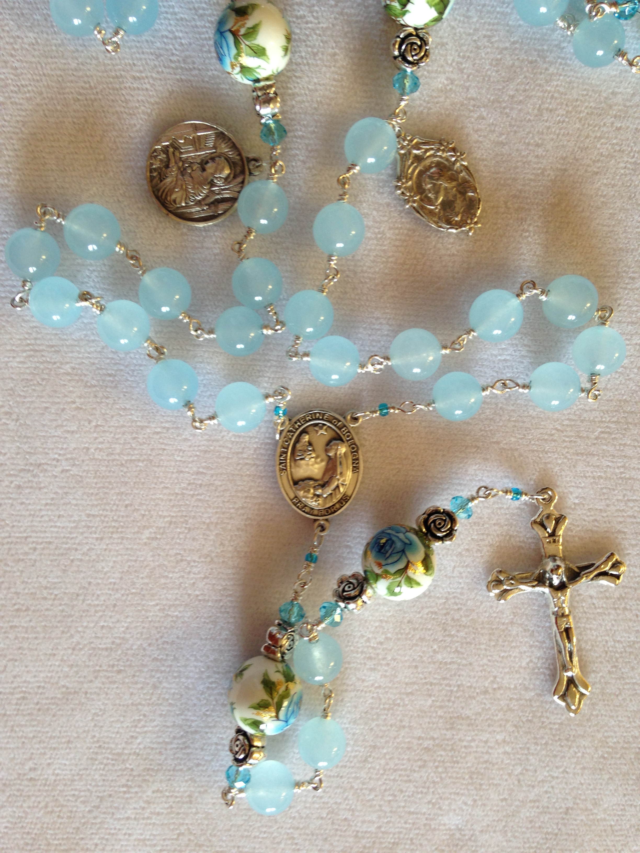 Custom March birthstone rosary, Op.23 – Flower of Carmel Rosaries